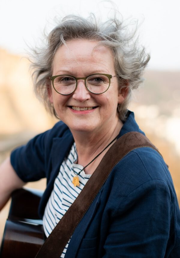 Marion Brix - Singer · Songwriter