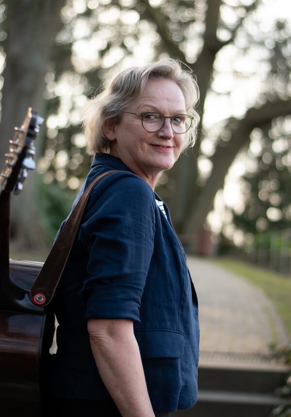 Marion Brix - Singer · Songwriter